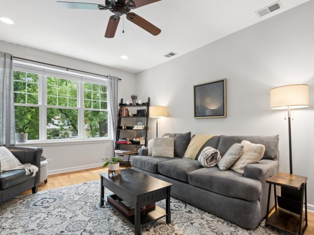1910 W Chase Avenue # 204