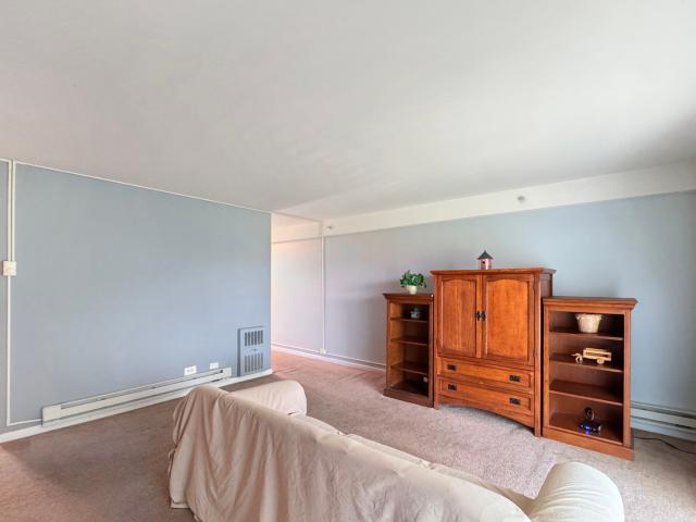 1910 W Hatherleigh Court # 2C