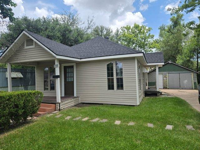 1910 11th St, Galena Park, TX 77547