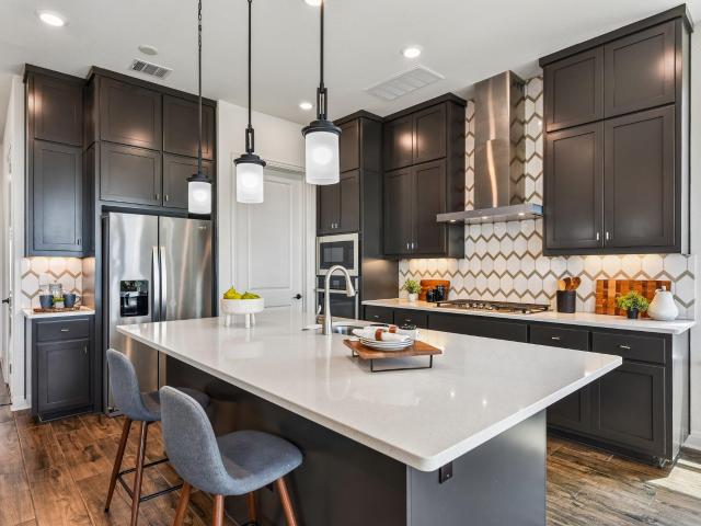 19113 Freeman Cir