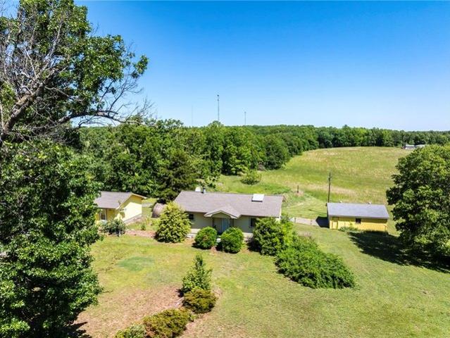 19110 Rocky Trail Rd, Gentry, AR 72734