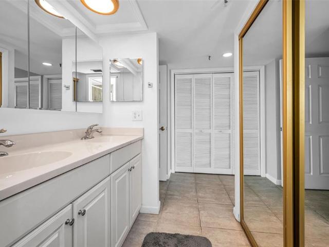 19111 Vista Bay Dr, Unit 304, Indian Shores, FL 33785 | MLS #TB8517