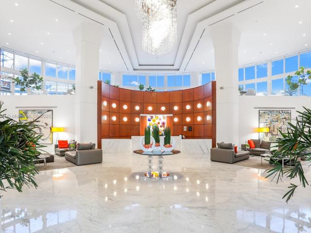 19111 Collins Ave, Sunny Isles Beach, FL