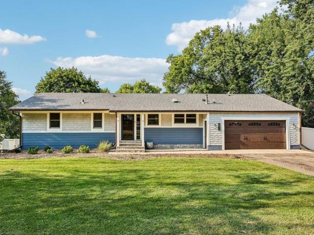 19112 Townline Rd, Minnetonka, MN 55345