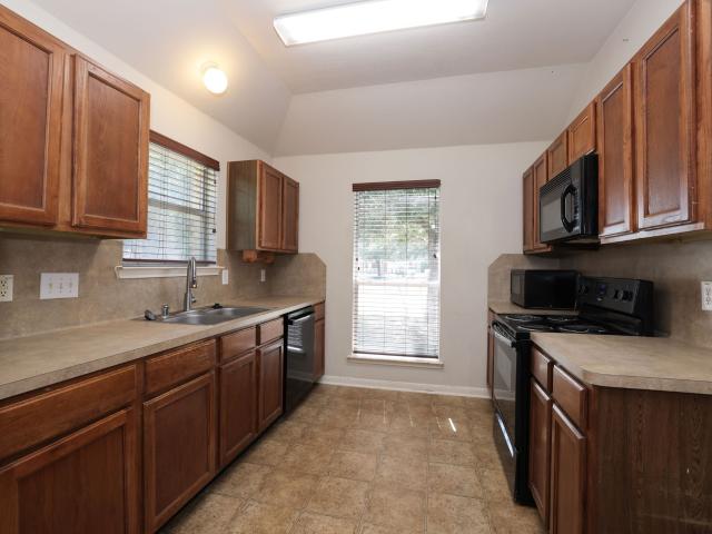 19114 Hemington Circle