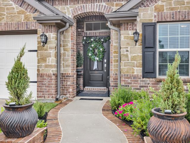 19114 Longhorn Point Drive
