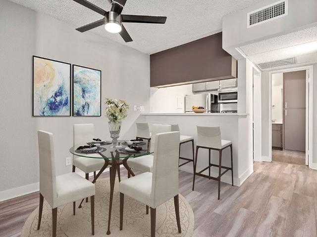 19119 Riverbridge 2 Bedroom Apartment for Rent at 19119 Victory Blvd, Los Angeles, CA 91335 Reseda