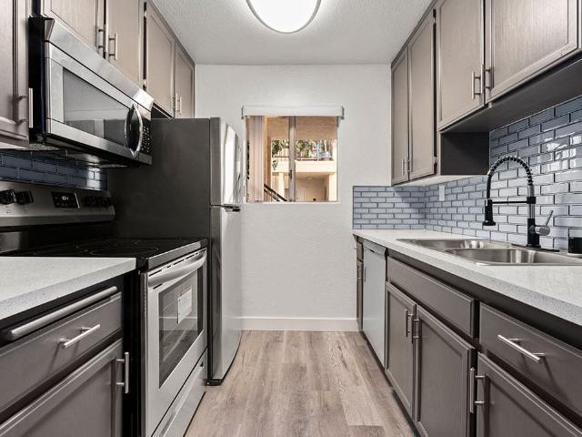 19119 Riverbridge 3 Bedroom Apartment for Rent at 19119 Victory Blvd, Los Angeles, CA 91335 Reseda