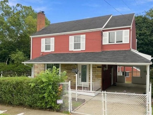 1911 McLean St, Aliquippa, PA 15001