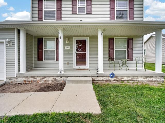 1911 NW Boulder Ridge Lane