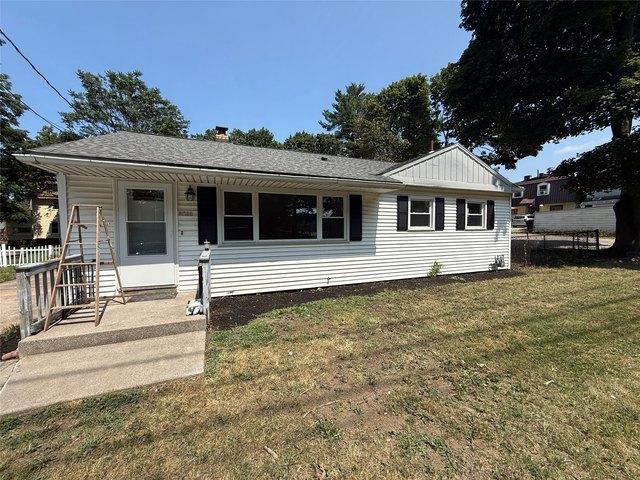 1911 Bird Dr, Erie, PA 16510