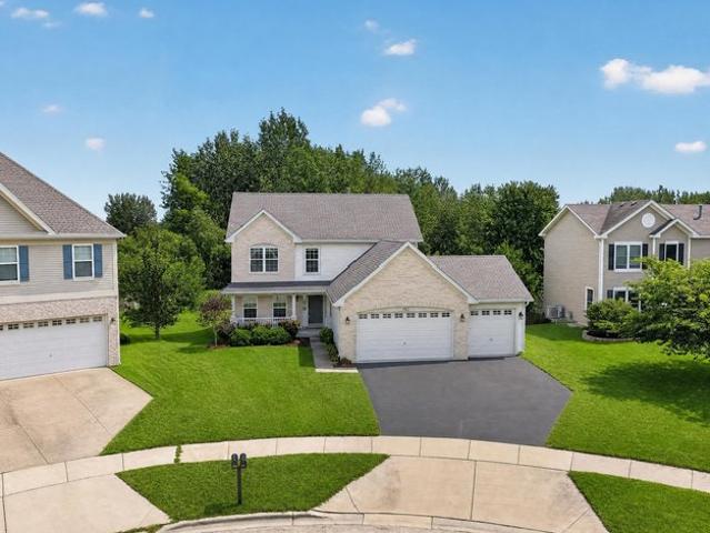 1911 Cameron Dr, Hampshire, IL 60140