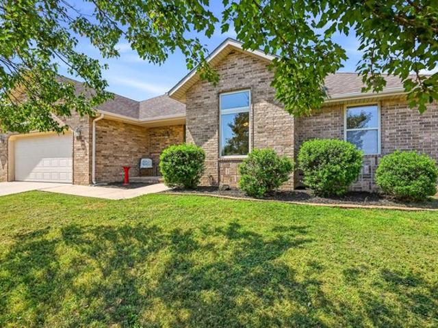 1911 Holly Springs Ave, Nixa, MO 65714