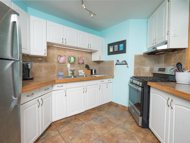 1911 Kalanianaole Ave, Unit 204, Hilo, HI 96720 | MLS #728717 | Compass