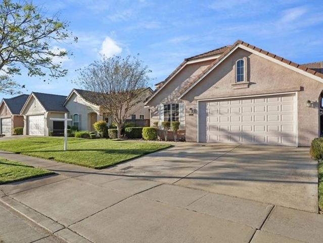 1911 Lexington Dr, Lodi, CA 95242