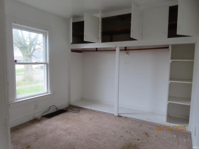1911 S Scott St, South Bend, IN 46613 | MLS #202613 | Compass