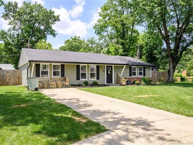1911 Tennyson Dr, Clarksville, IN 47129