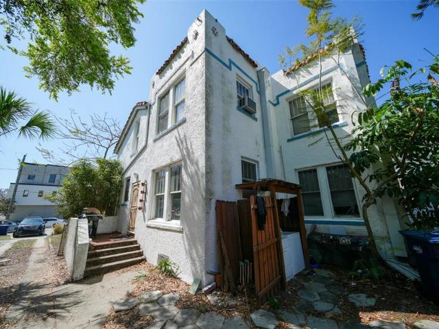 1911 W North A St, Tampa, FL 33606 | MLS #TB8492 | Compass