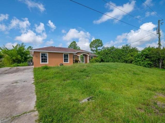 1911 Woodrow Ave, Lehigh Acres, FL 33972