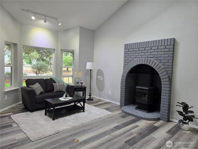 1911 154th Street Ct E