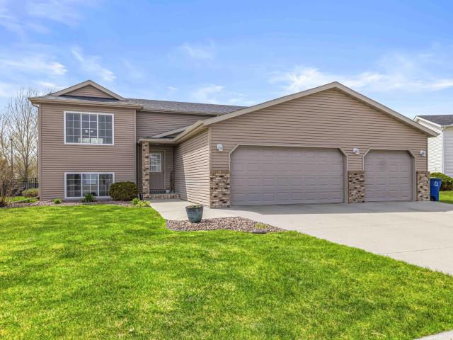 1911 35th Street Circle S