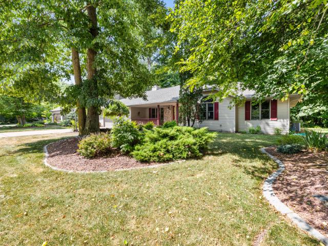 1912 Mapletree Rd