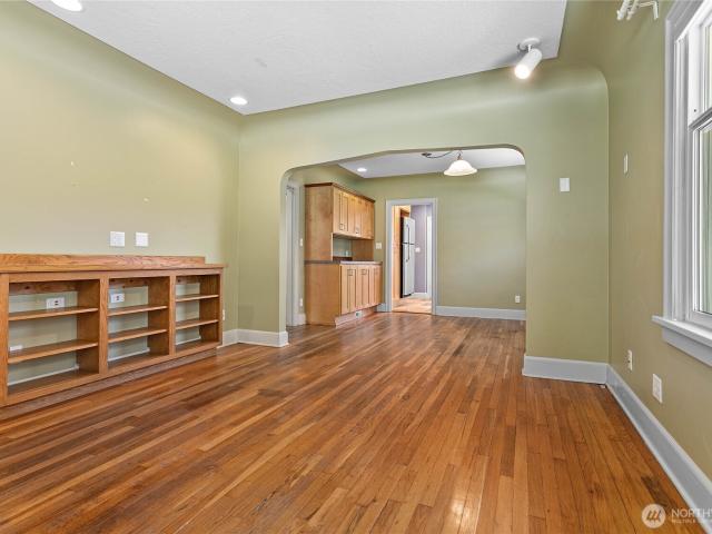1912 Mill Avenue
