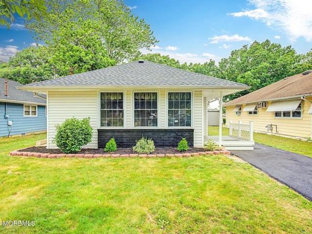 1912 Mount Juliano Ln, Toms River, NJ 08753