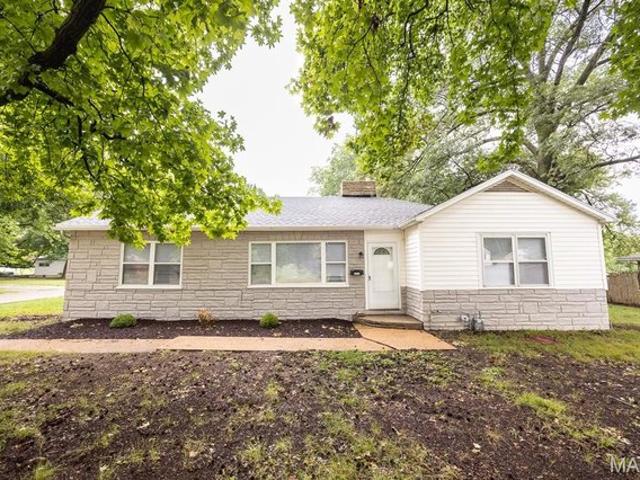 1912 N 17th St, Swansea, IL 62226