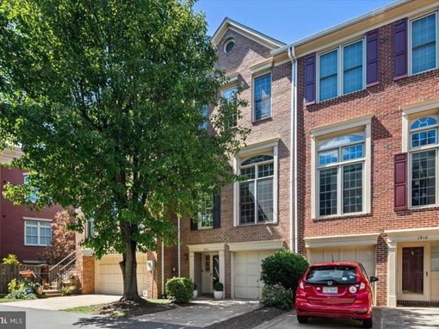 1912 N Daniel St, Arlington, VA 22201