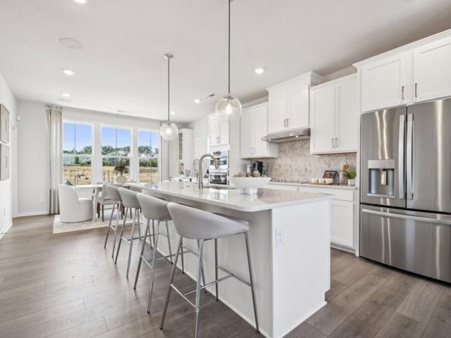 1912 Alexander Village Main Dr, Charlotte, NC 28262