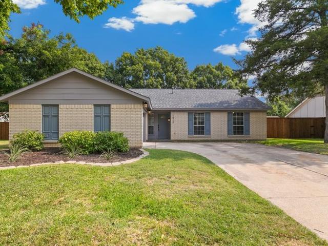 1912 Buckeye Dr, Flower Mound, TX 75028