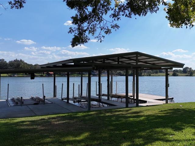 1912 Bluebonnet Ln
