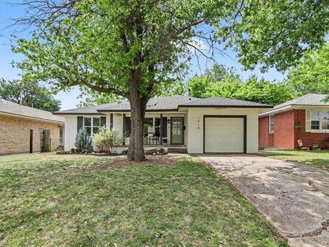 1912 Brighton Ave, The Village, OK 73120