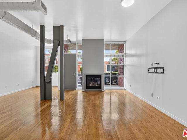 1912 Broadway 103