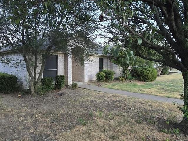 1912 Chapman Drive