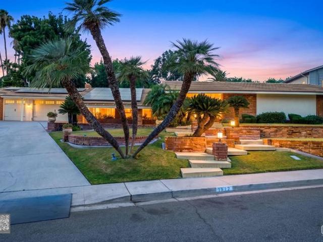 1912 Country Club Dr, Bakersfield, CA 93306