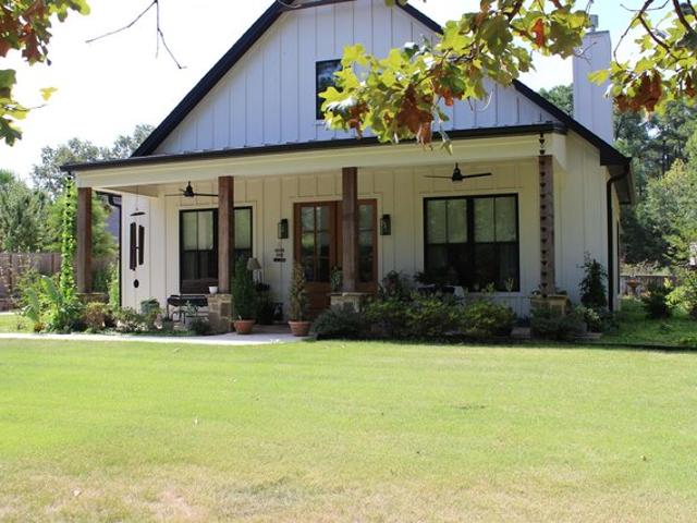 1912 E George Richey Rd, Longview, TX 75604