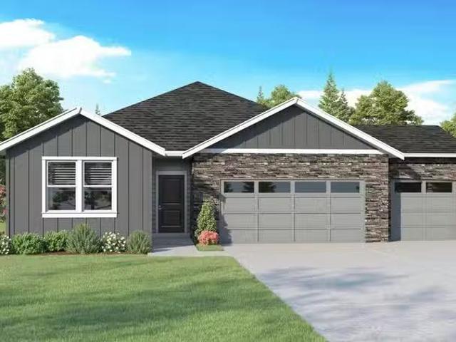 1912 HANNAH LN # 9, MEDFORD, OR 97504 Single Family Residence.