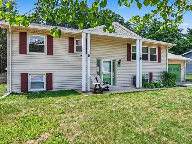 1912 Lauralwood Ave, Portage, MI 49002