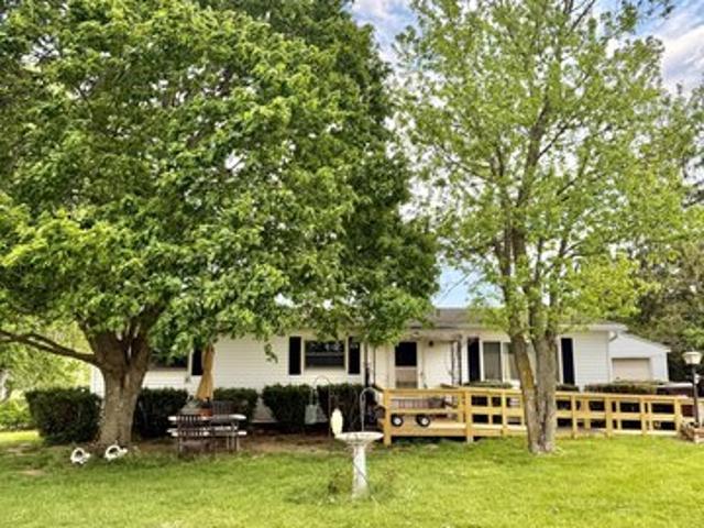 1912 Patterson Halpin Rd, Piqua, OH 45356