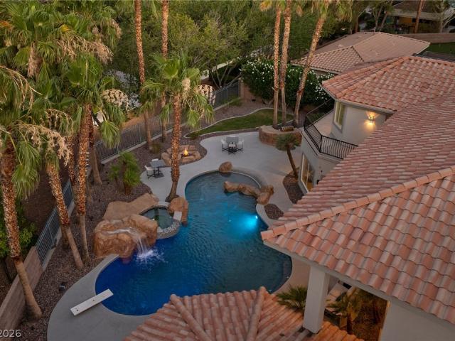 1912 Redbird Drive