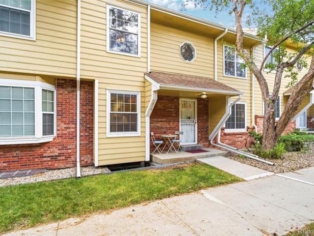 1912 S Balsam St, Lakewood, CO 80227
