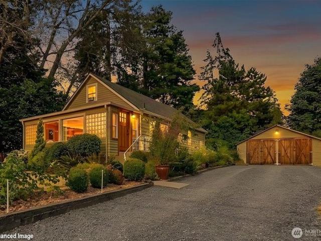 1912 th Ave W, Edmonds, WA 98026