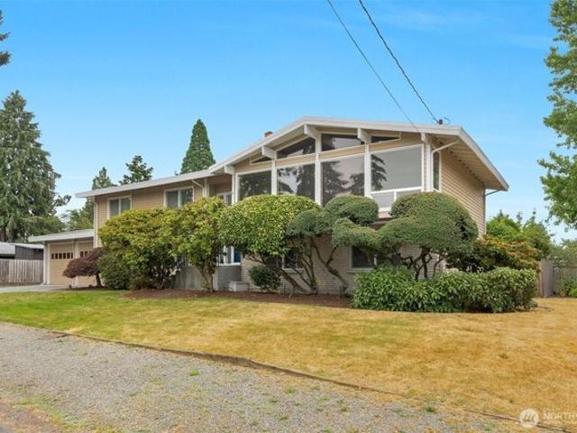 1912 th Pl S, Seatac, WA 98188