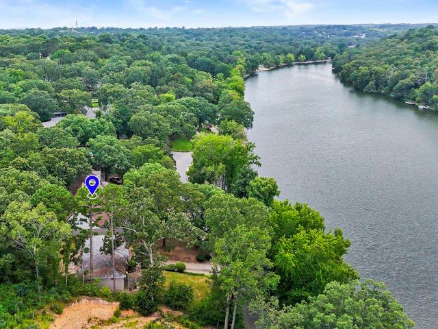 1912 Waterside Dr