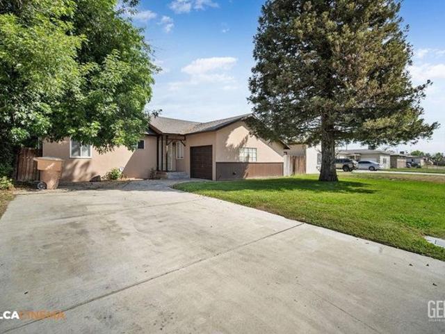 1912 Wilson Rd, Bakersfield, CA 93304
