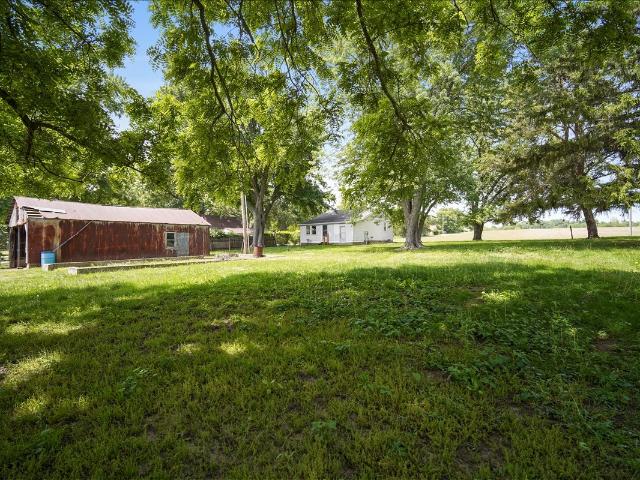 19133 E 850 North Road