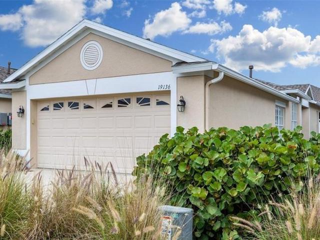 19136 Weymouth Dr, Land O Lakes, FL 34638