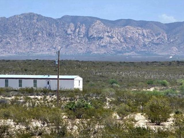 1913 N Roxie Rd, Tombstone, AZ 85638